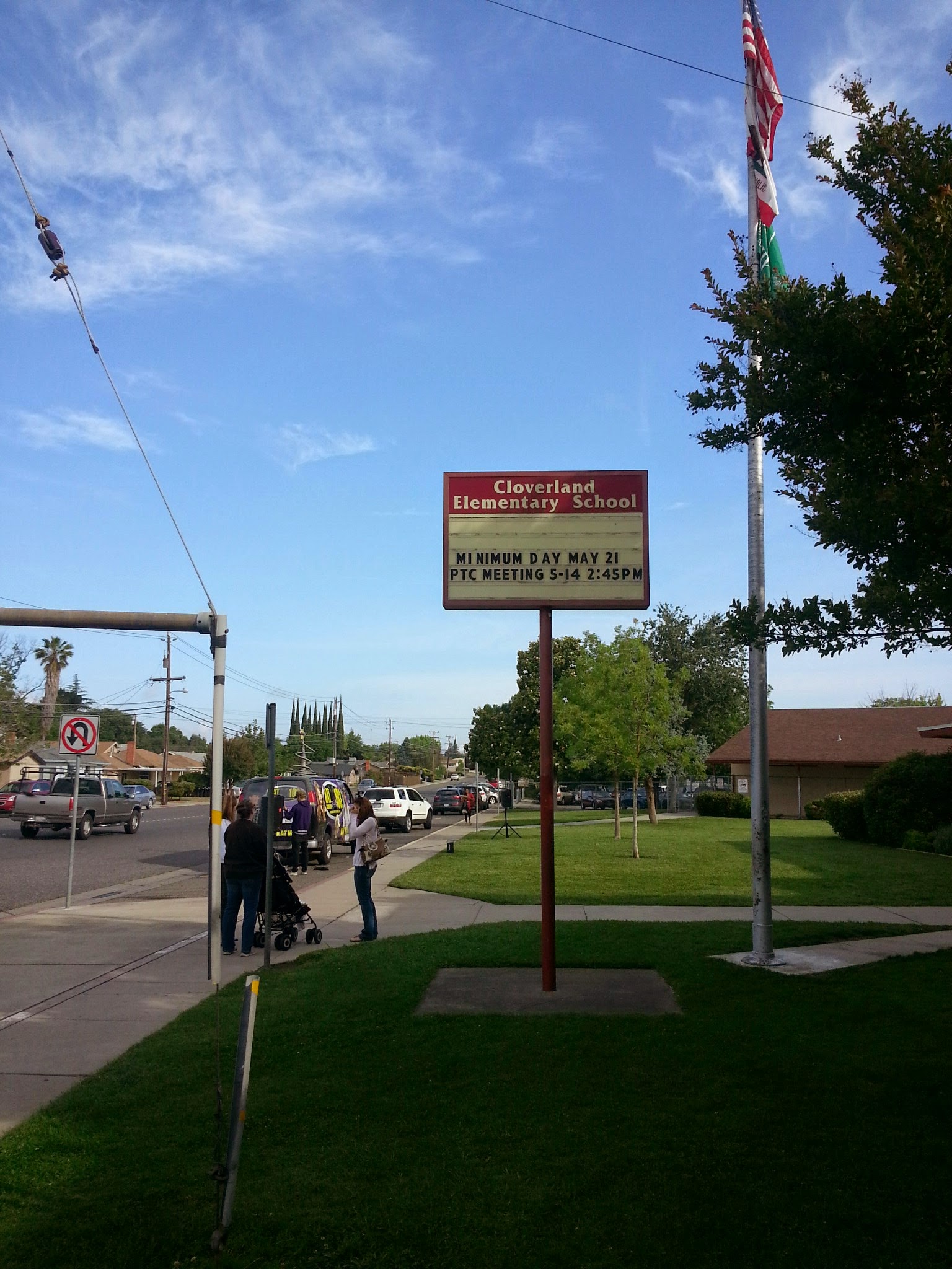 Cloverland Elementary Pledge of Allegiance – Professional DJ Service